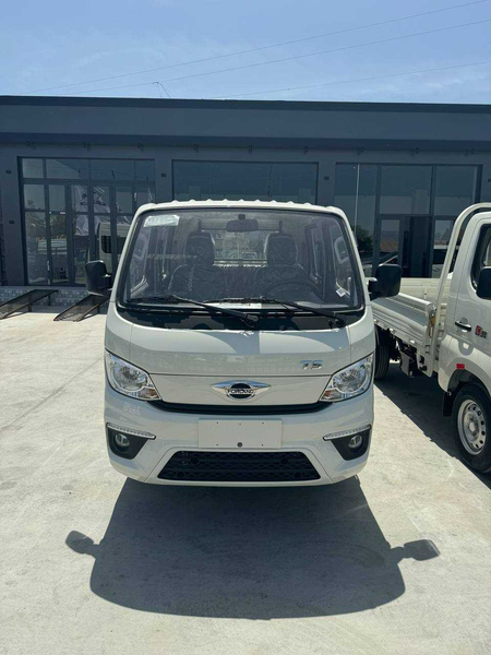 Yuk tashishga moljallangan  Forland T5 2850 mashina