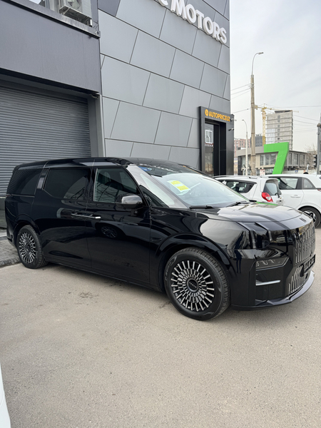 Срочно Продаётся Zeekr 009 822km