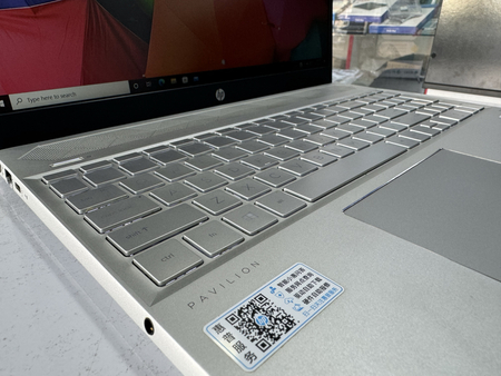 Hp pavilion metal korpuslik cre i5 8/512 ssd ideal holatda