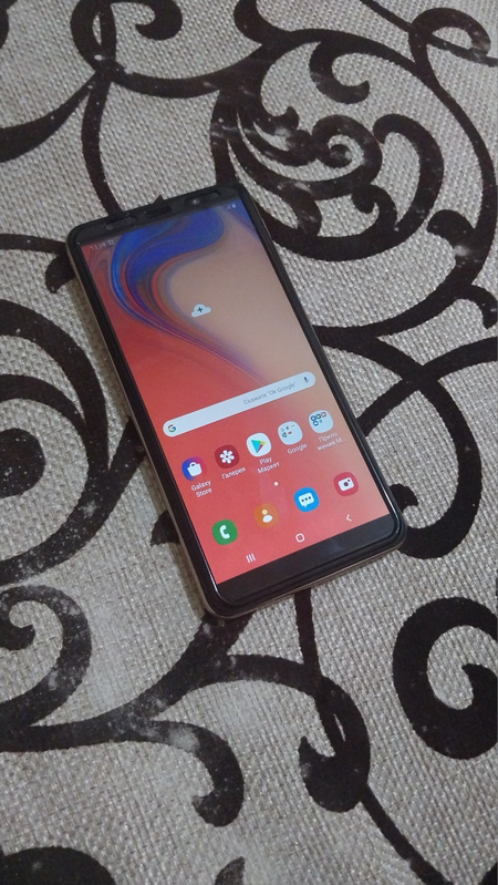 Samsung A8 sotiladi