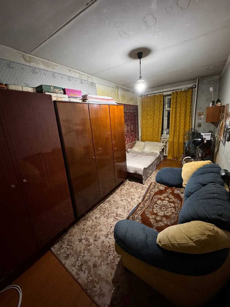 谷 130720 谷 Продаётся квартира 2/4/4 46 м² в Учтепа
