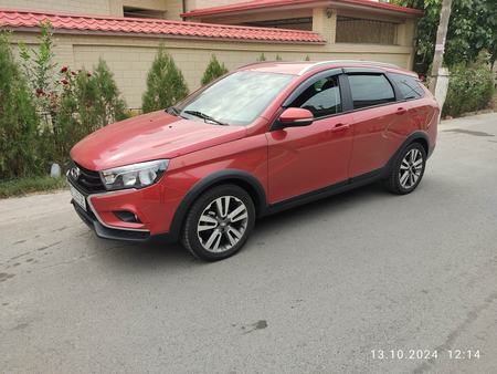 Продается LADA Веста кросс SV