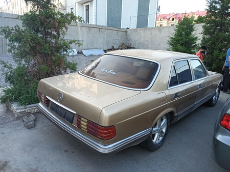 Мерседес 126 дипломат
