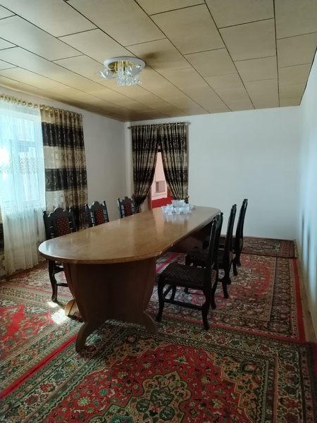 Турткуль центрда котеж сотилади
