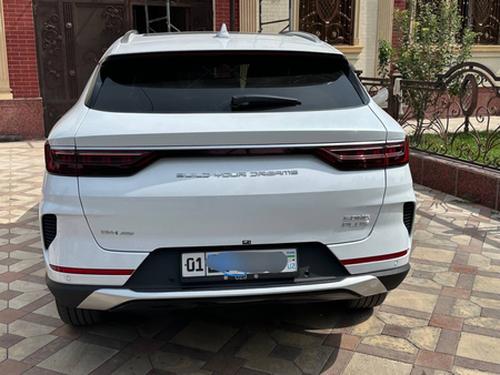 Byd song hybrid AWD