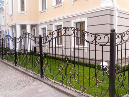 Скульптура Дракон