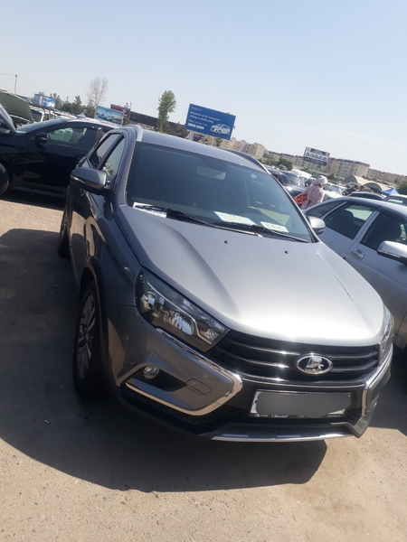 Vesta SW cross LADA KRIDITGA anor bankdan