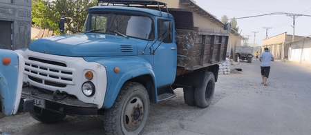 Zil sotiladi 1987