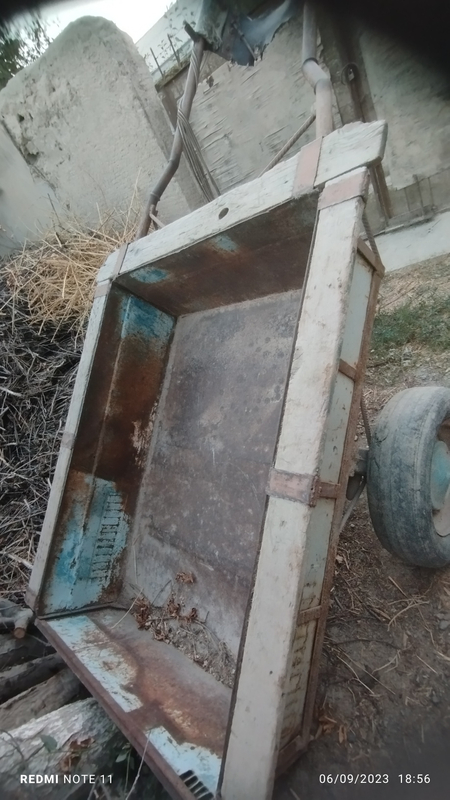eshak bilan arava birgalikda sotiladi