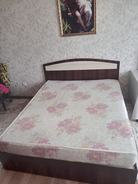Продаётся б/у кровать