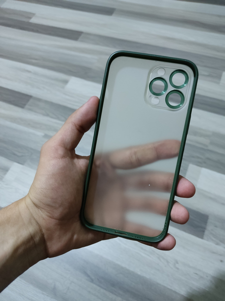 Продаю чехлы на iphone 13 pro max