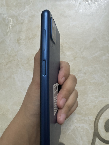 Galaxy A 12 madeli