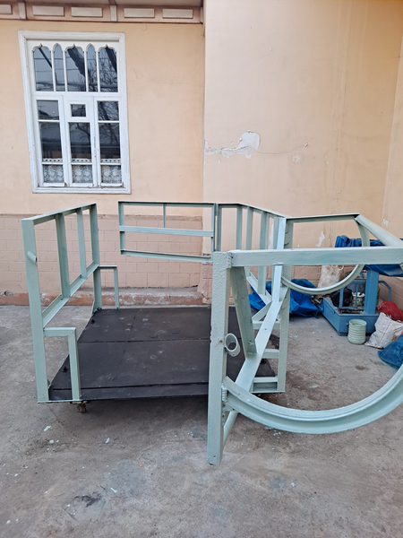 Тарози 3100кг сотилади