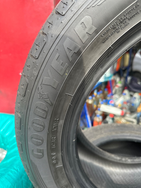 Goodyear 215/55/17R  2023 yili
