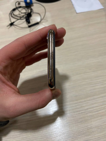 Iphone Xs 256 talik sotiladi