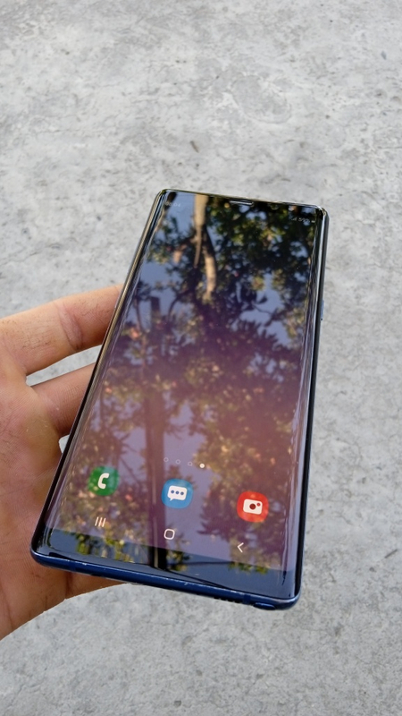 Samsung galaxy not 8. 6ga 256sotiladi