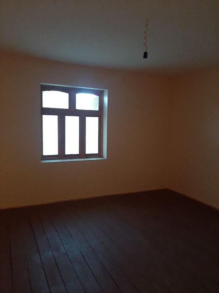 Srochni sotiladi