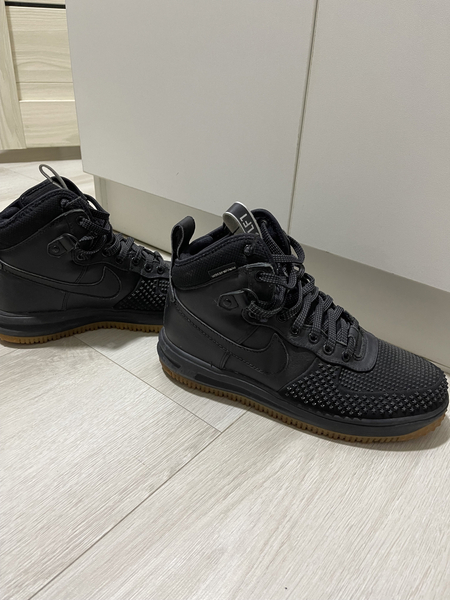Nike lunar force