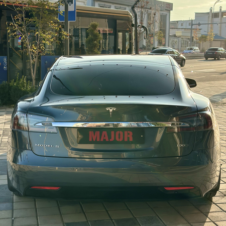 Tesla model S full