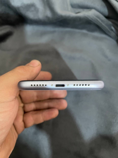 Iphone 11 128 gb srochni sotiladi
