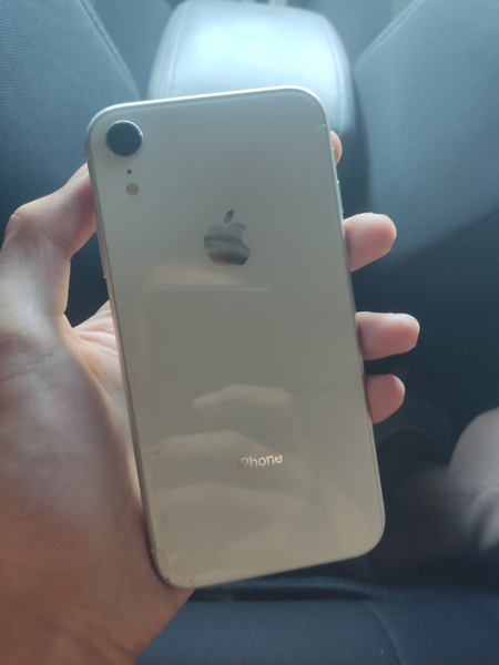 iPhone xr Sotiladi