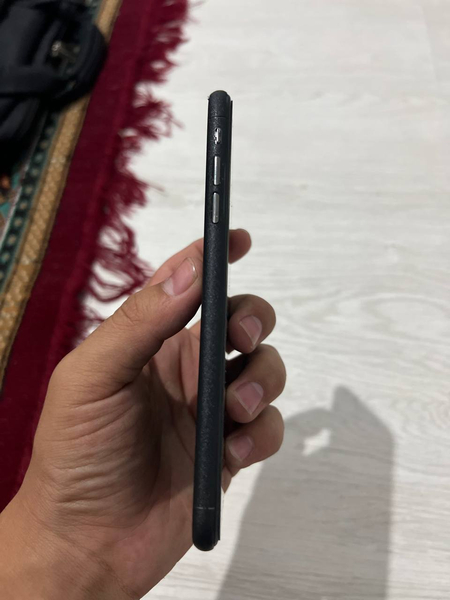 iPhone xs max kafolati bilan