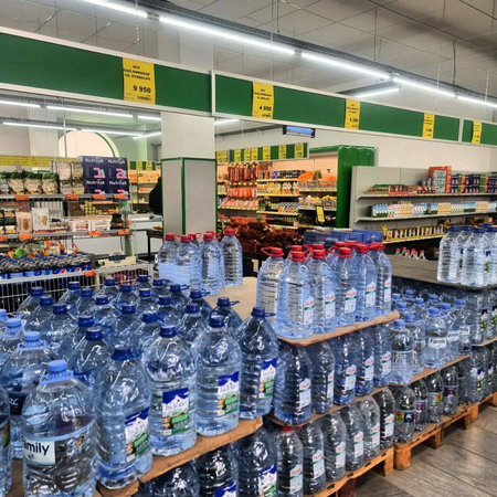 Срочно продам нежилой 1-етаж с арендаром