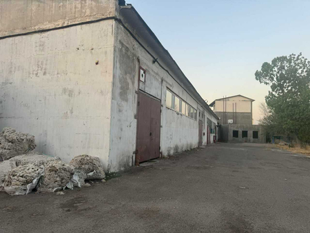 Срочно продаётся 1,6 га. производственная база в Яшнабадском районе!