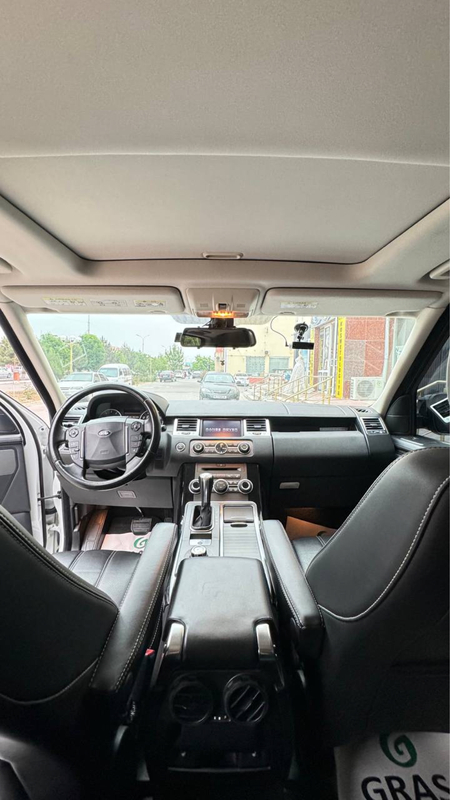 Land Rover Renge Rover 2011 yil