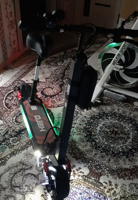 Electron samokat HeroS8