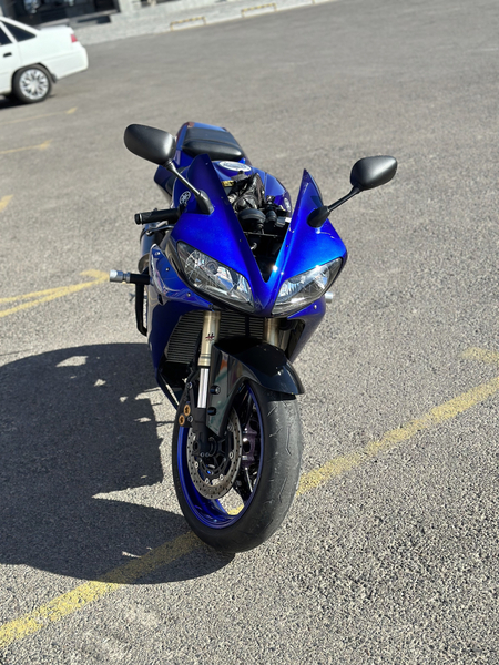 Yamaha R 1 Инжекторная 2003 год
