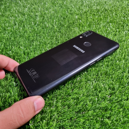 Samsung A10s sotiladi