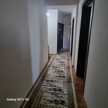 Чирчик шахар Роша 2 хонали уй ижарага берилади