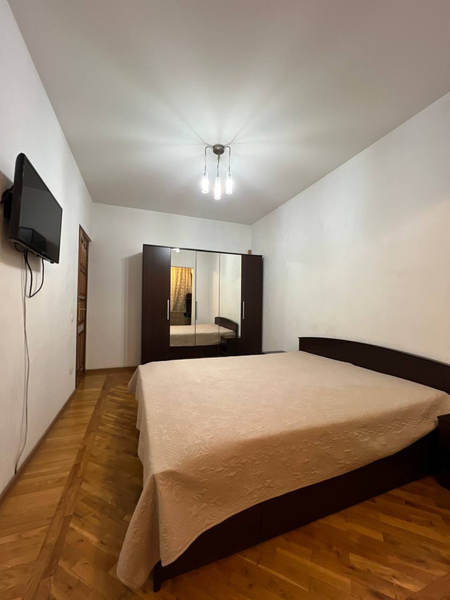 Продам квартиру ор. Школа 328