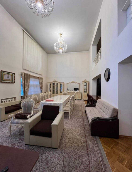 Продается дом в Мирзо Улугбекском районе 1 линия