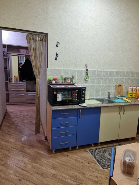 Срочно продаётся 3/3/4/90м2 МЕТРО Буюк Ипак Йули КИРПИЧНЫЙ