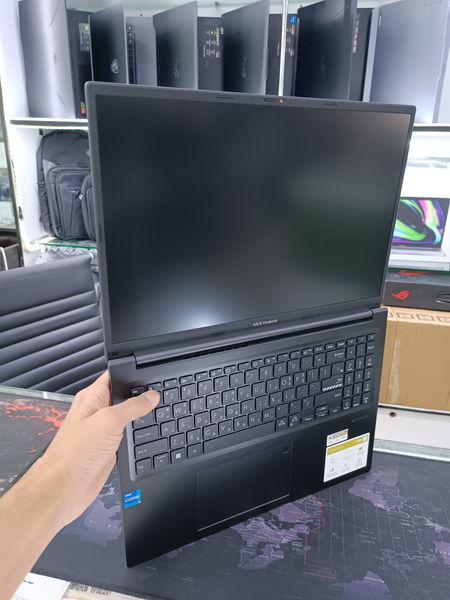 Asus Vivobook i5-1335u 8/512 16.inch WUXGA WV