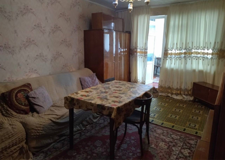 Продам квартиру 2/1/4 на массиве Ялангач ,7 поликлиника