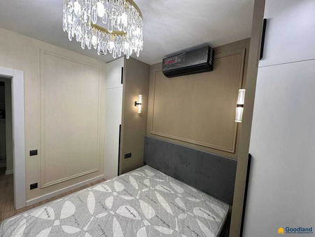 Продается  2/5/9  квартира на Ойбеке ( J 1126)