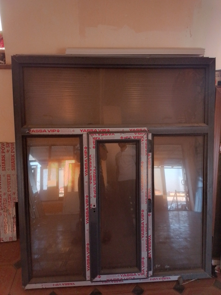 Akfa Aluminiy eshiklar hamma razmer bor keling kelish.