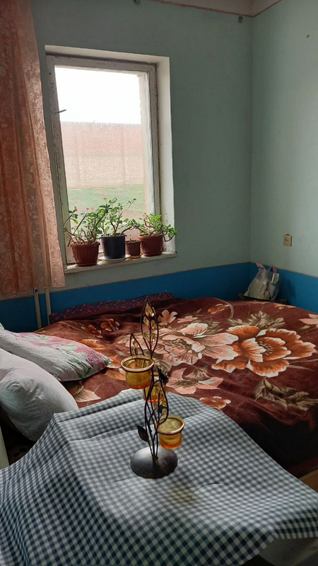 Kvartira sotiladi srochna 3/3/4 bezmakler 40.000$