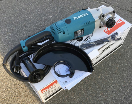 Угловая шлифовальная машина Болгарка Makita