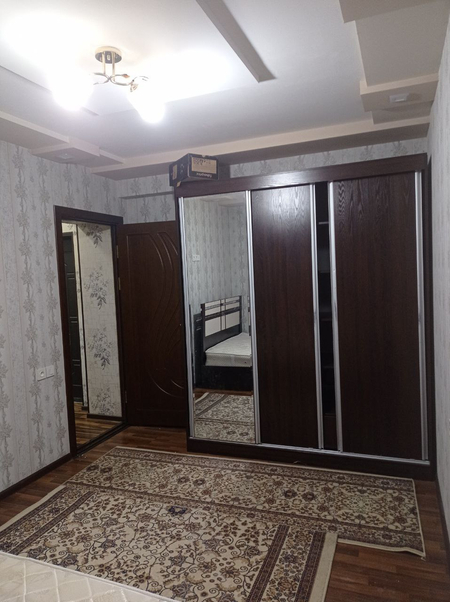 Аренда 2/4/4 Юнусабад 4 с ремонтом и обстан. Семейным или иностр. 450у
