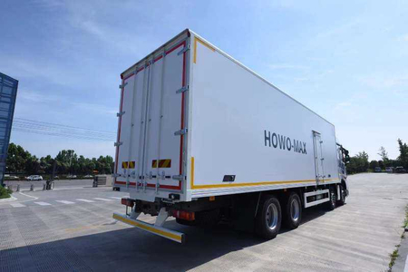 Автофургон Sinotruk Howo-Max 8x4 480 л,с Дизель В Наличии