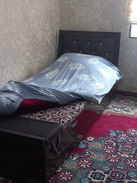 Divan sotilad 2 ta  juft 1 500 00