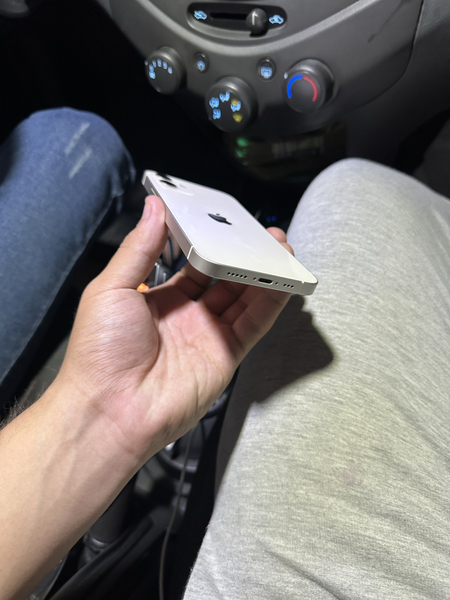 iPhone 12 srochna sotiladi