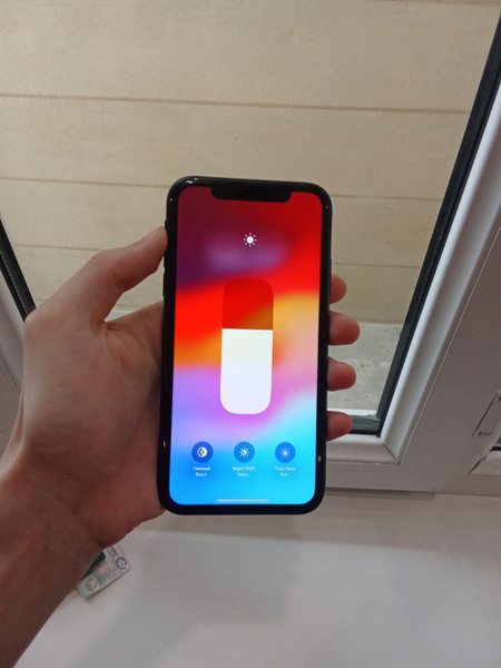 Iphone XR 64gb LL/A
