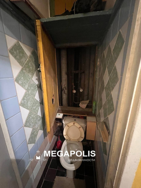 Чиланзар 3 Двухкомнатная 2/2/4 Продам квартиру Метро 5 мин