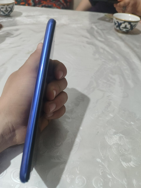 Tecno spark telfoni sotiladi