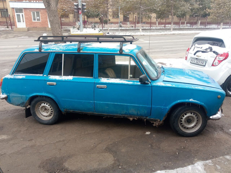 ВАЗ 2102 сотилади